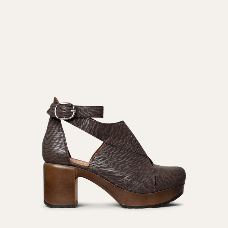 Calou SALE & Outlet — See our Offers.