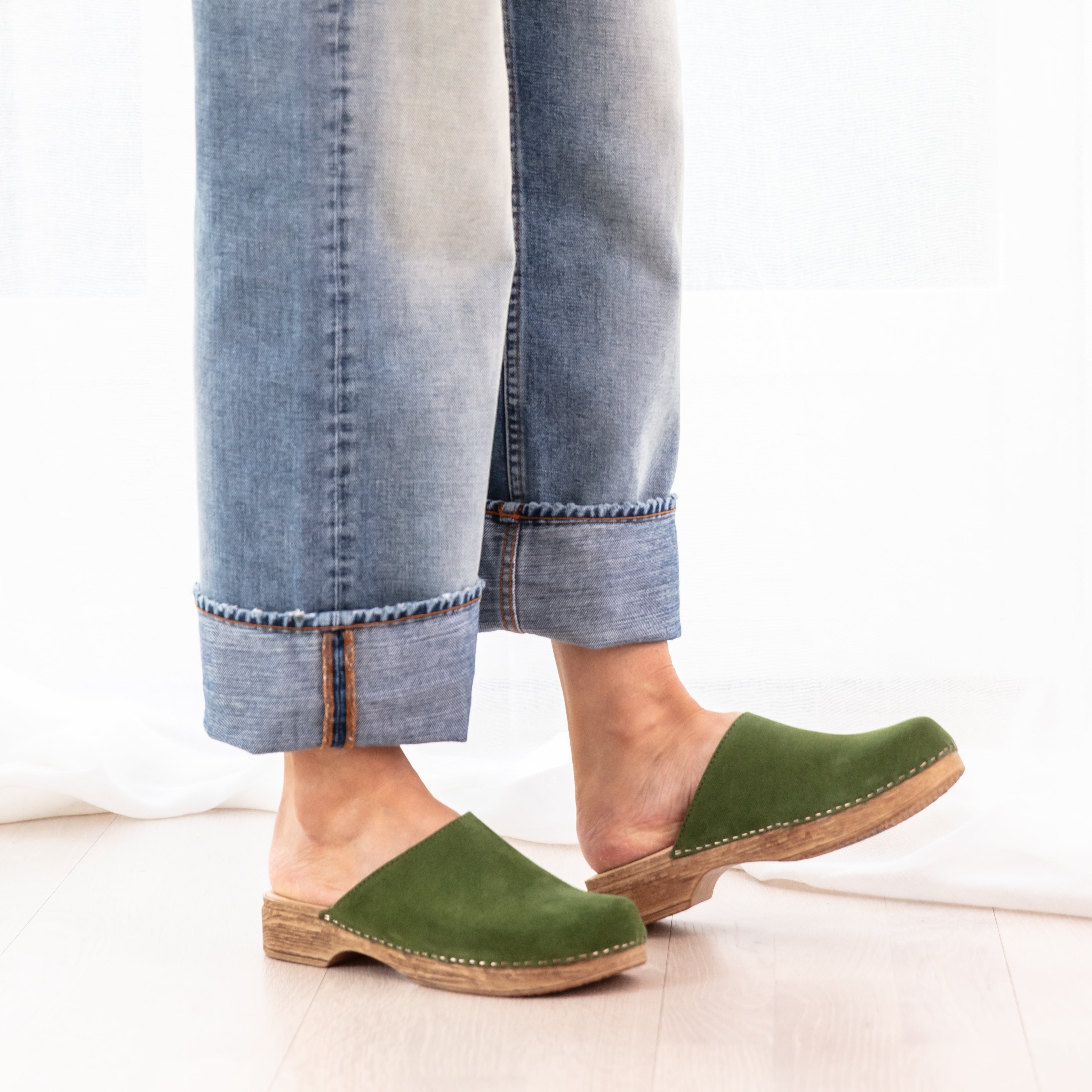 Soft Clogs shoes with low heel — Clogs sandals. – Calou Stockholm