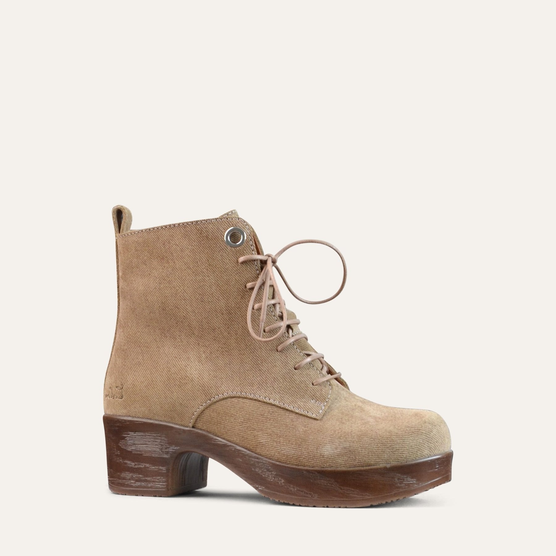 Calou Clogs | Jonna Beige suede clog lace-up boot